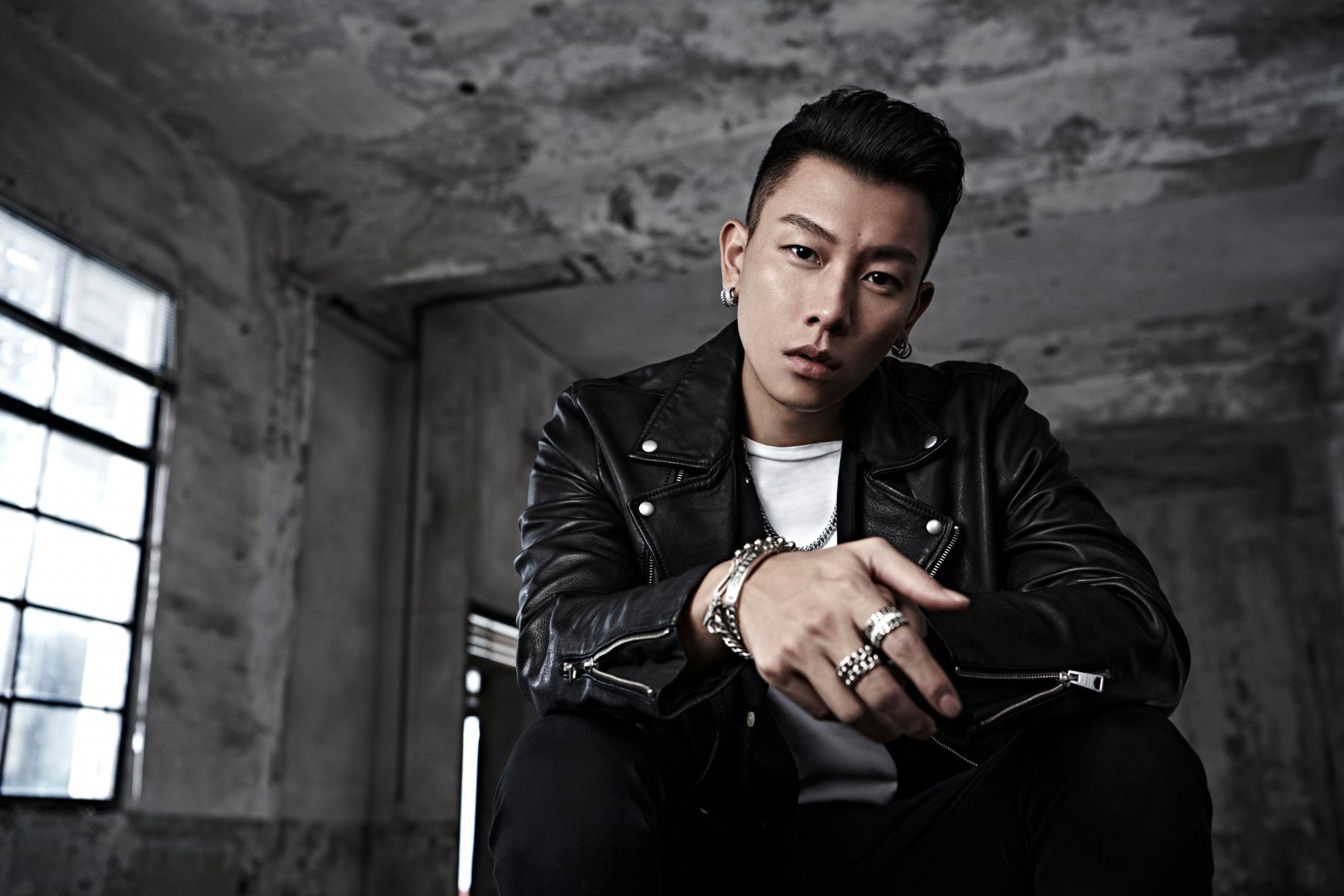 亞洲第一人，瘦子E.SO參與設計的AllSaints飾品何以做到剛柔並濟？ - VERSE