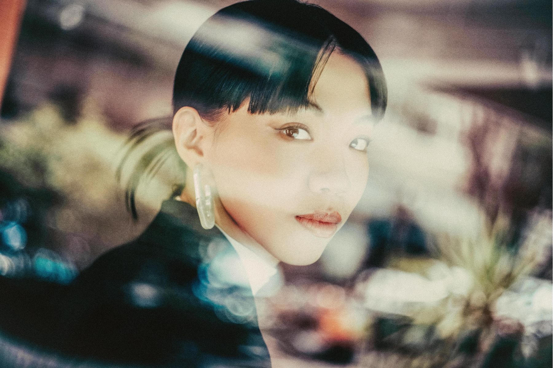 從〈踮起腳尖愛〉到《明室》，洪佩瑜的十年發片之路 - VERSE