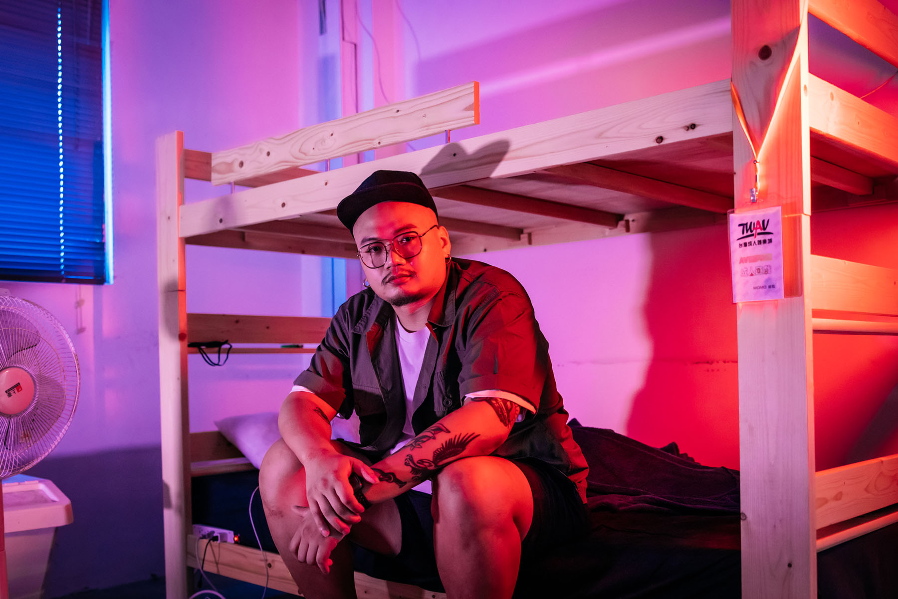 成人影音平台「TWAV」：《華根初上》如何改變台灣人看AV產業？ - VERSE